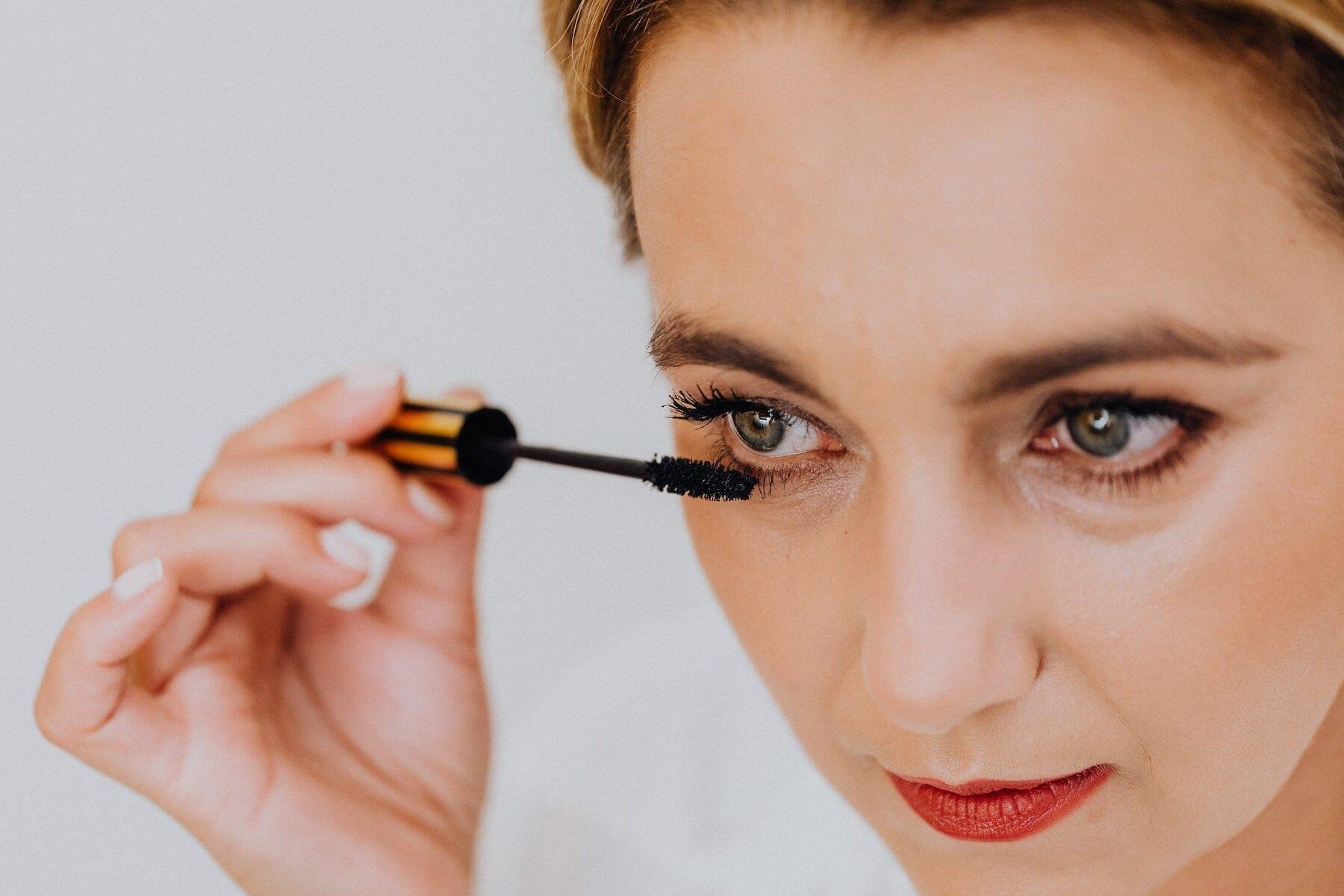 Drastically improve your lash game – Bdellium Tools